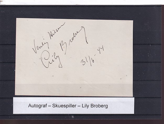Autograf - Skuespiller - Lily Broberg - (Matador) - Autografer ...