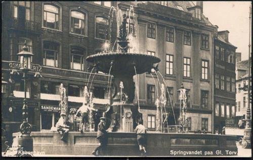 København -Springvandet paa Gammel Torv - 30